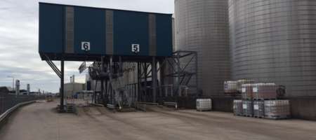 A leader in bulk liquid storage | UM Terminals